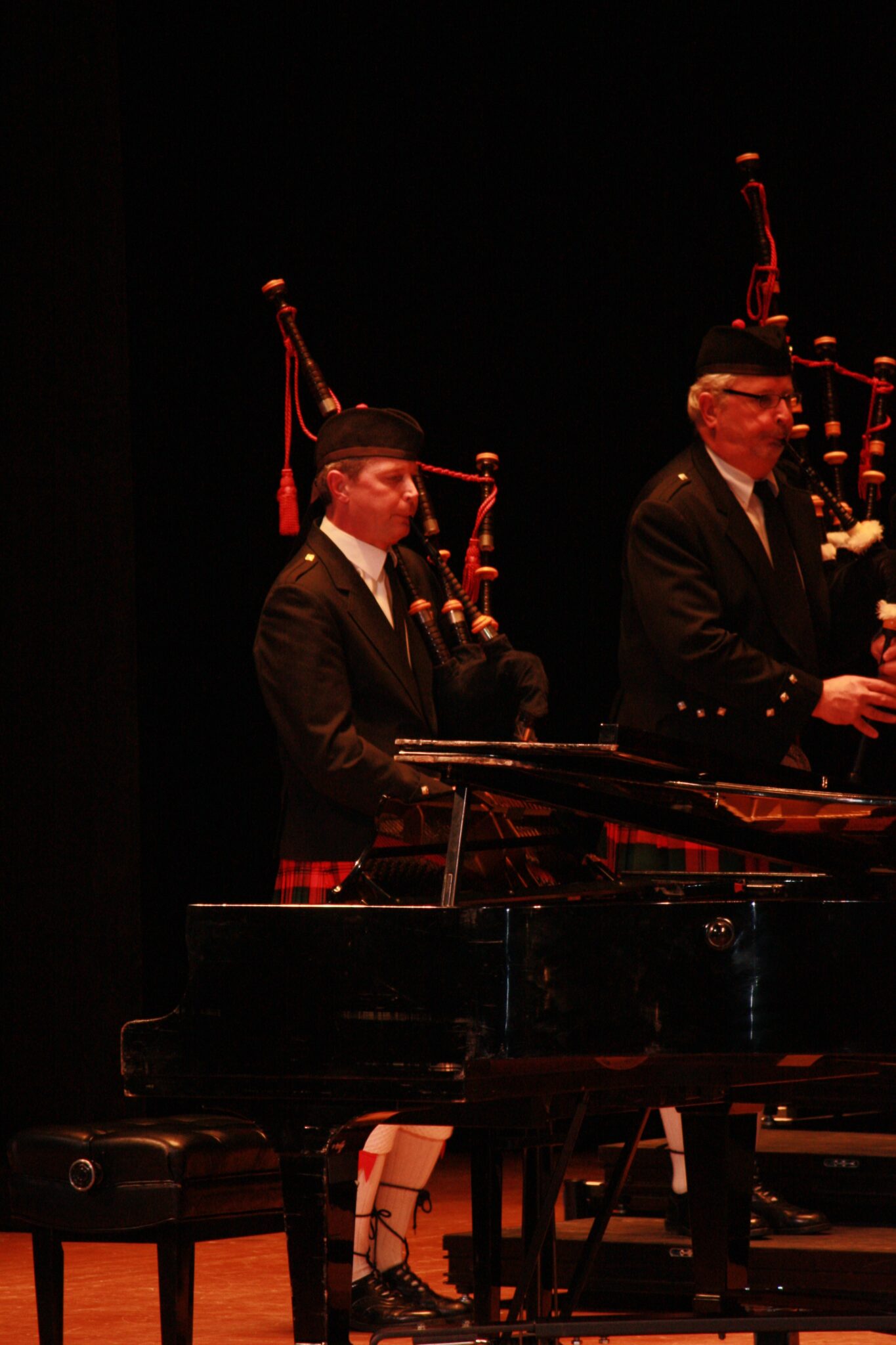 Hire A Bagpiper – Washington Memorial School of Pipes and Drums